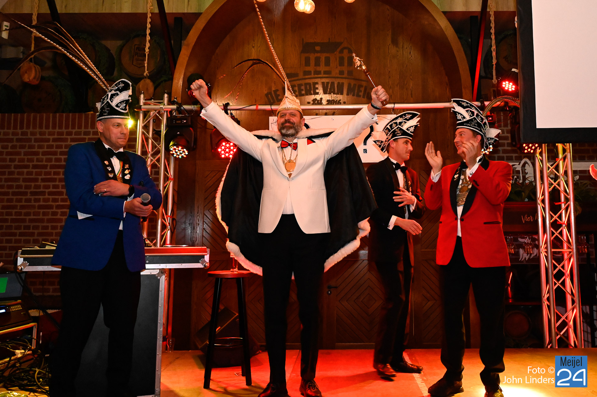 De nieuwe Prins van C.V. De Kieveloeët in Meijel is Erwin Verheijen ...