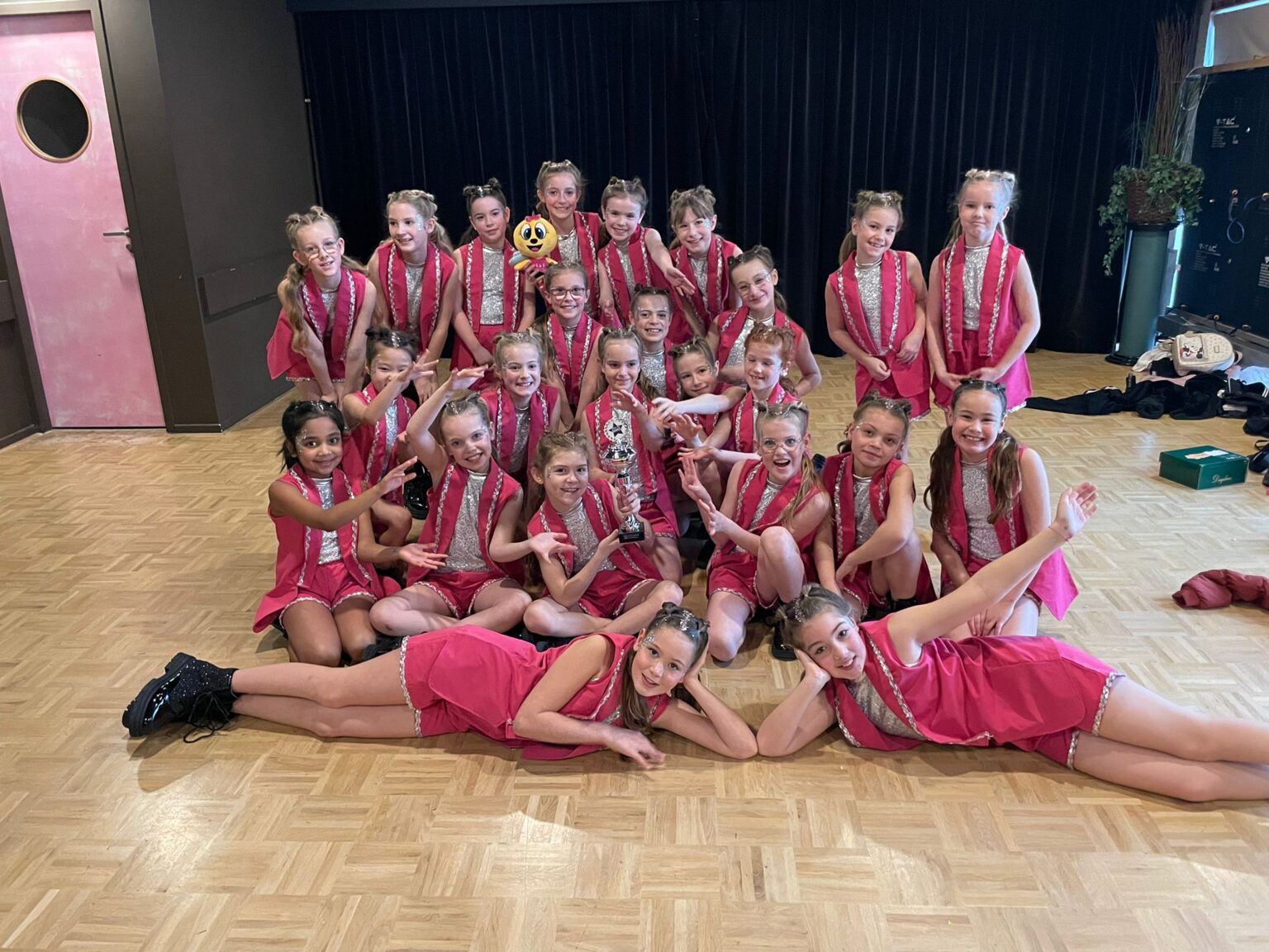 DéDé Dance sleept 4 prijzen binnen tijdens danswedstrijd - Meijel24