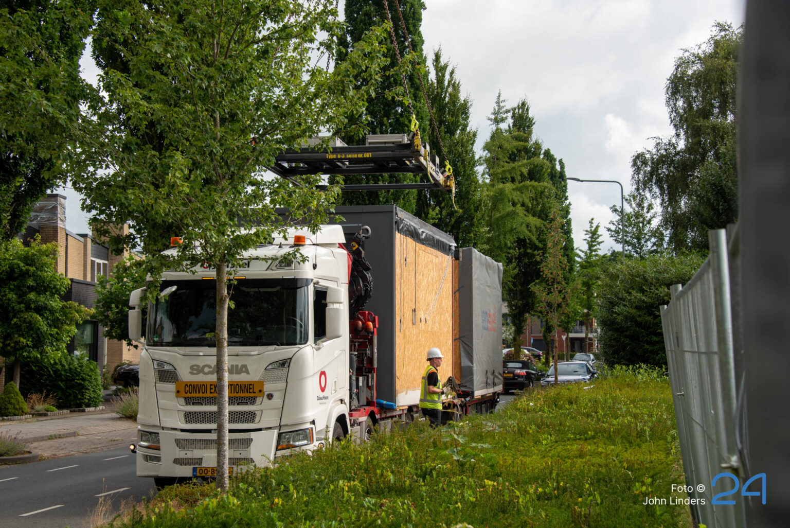 Plaatsing tijdelijke schoolunits Buurtcollege Agora Maas en Peel ...
